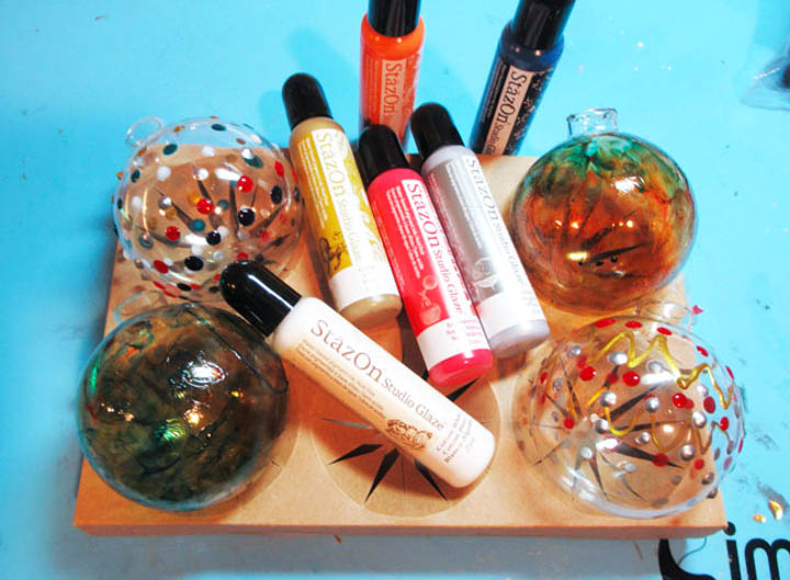 Learn How to Decorate Your Own Holiday Ornaments | Imagine Blog