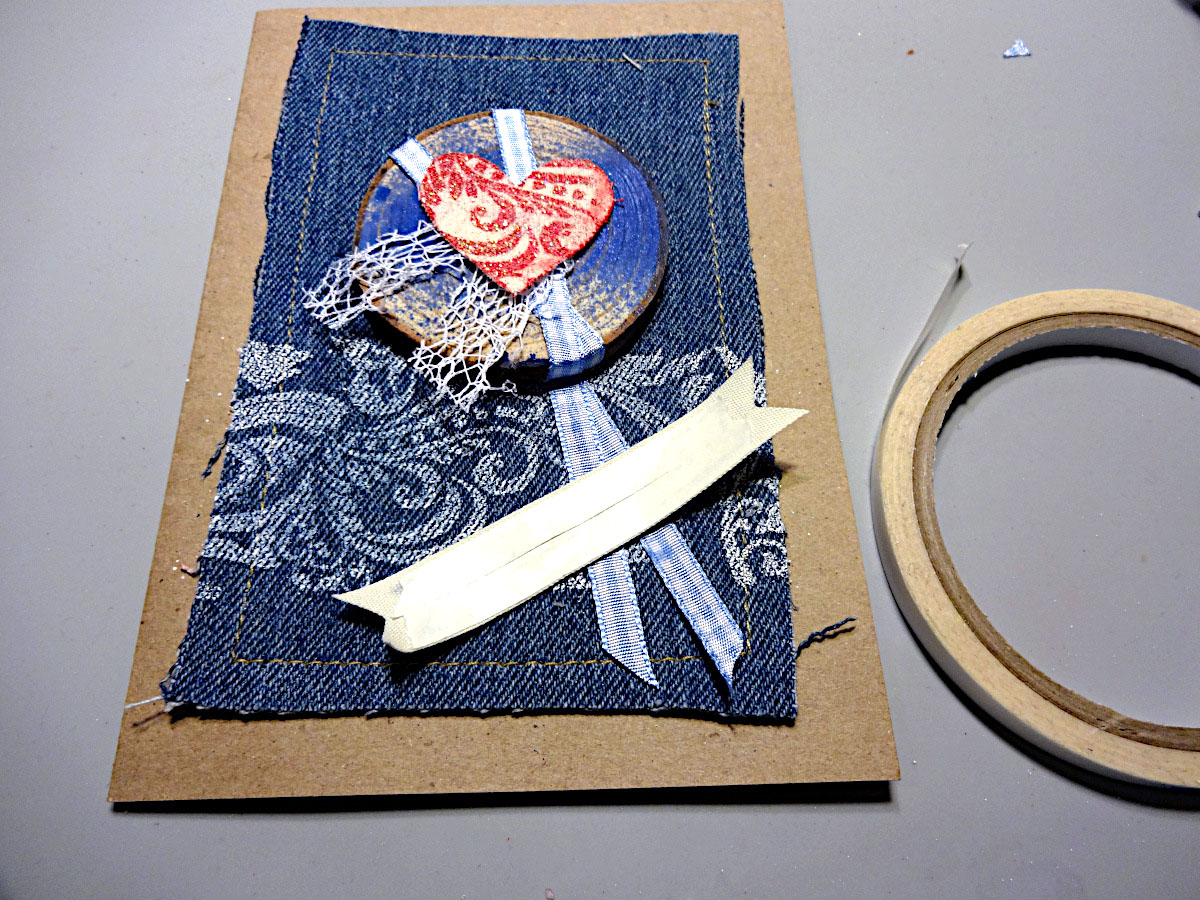 Learn How to Create a Card with a Panel of Denim Fabric | Imagine Blog