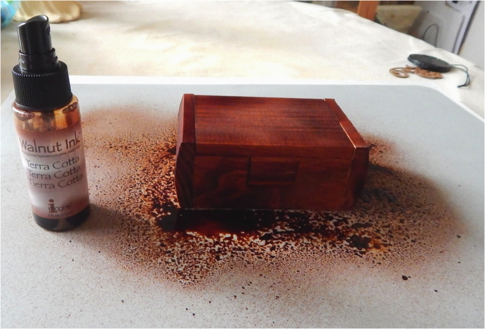 Color a Wooden Box with Walnut Ink And Delicata Metallic Inks | Imagine ...